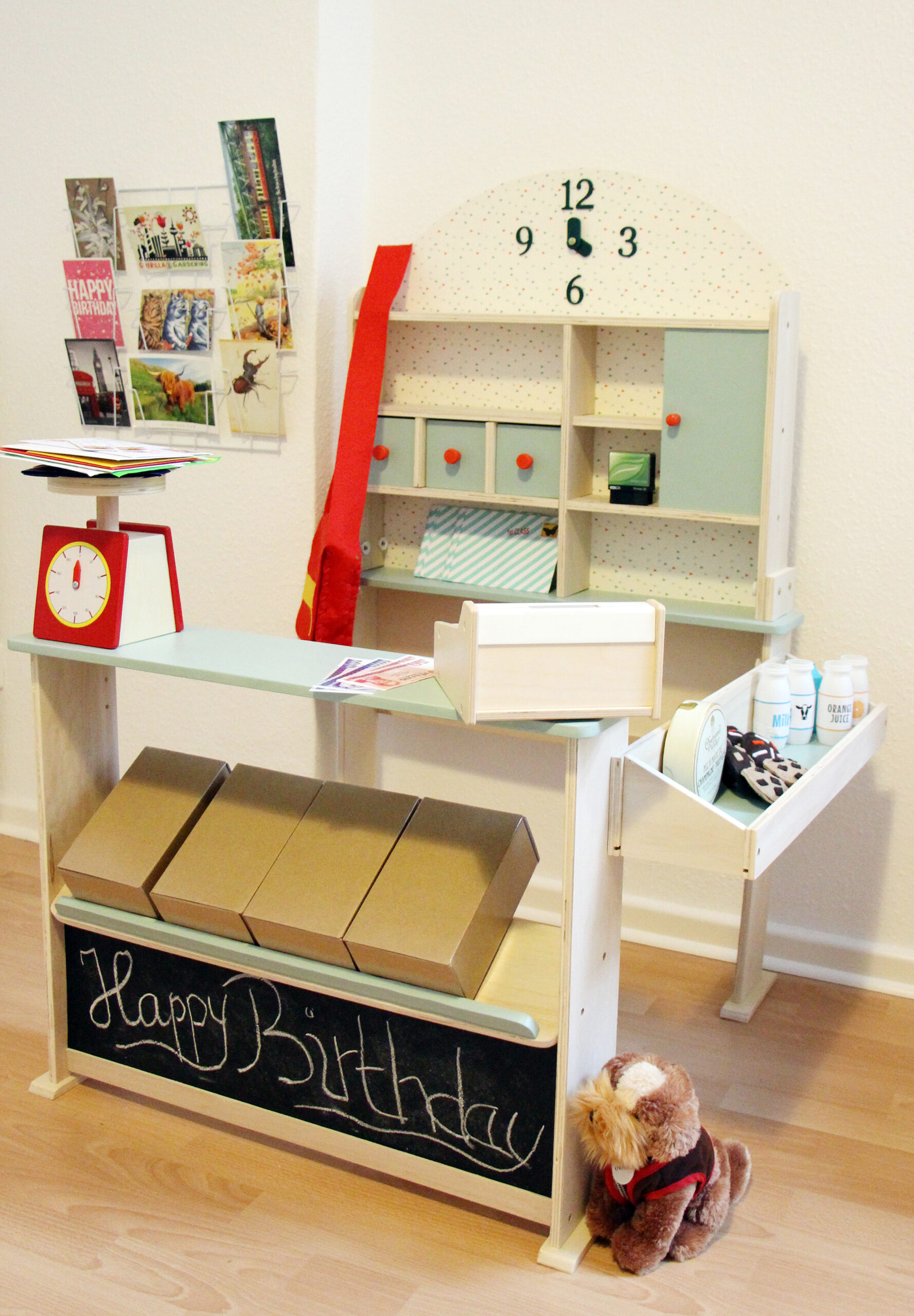 You’ve Got Mail! DIY Mini Post Office – The Bear & The Fox