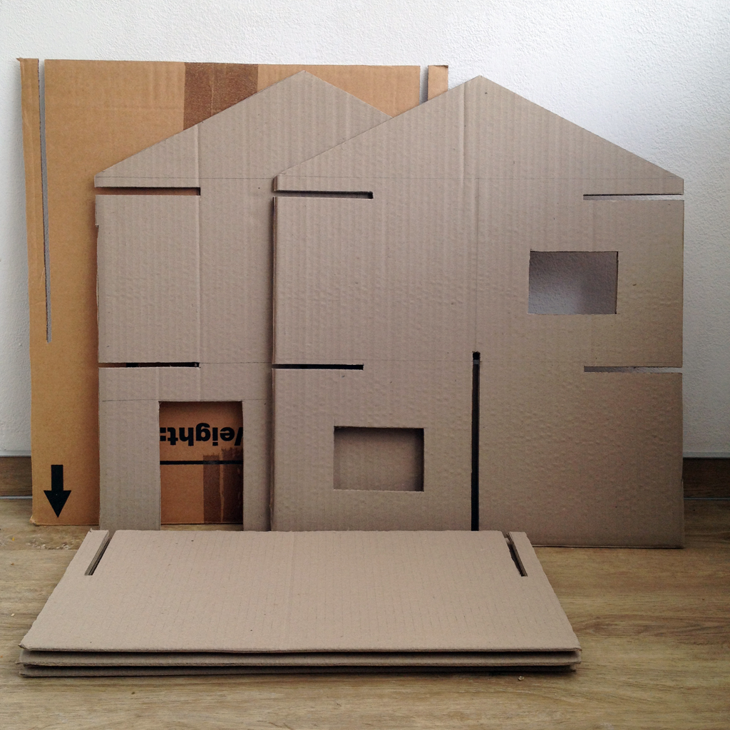 Slotted Cardboard Dinohouse (or Dollhouse) – The Bear & The Fox