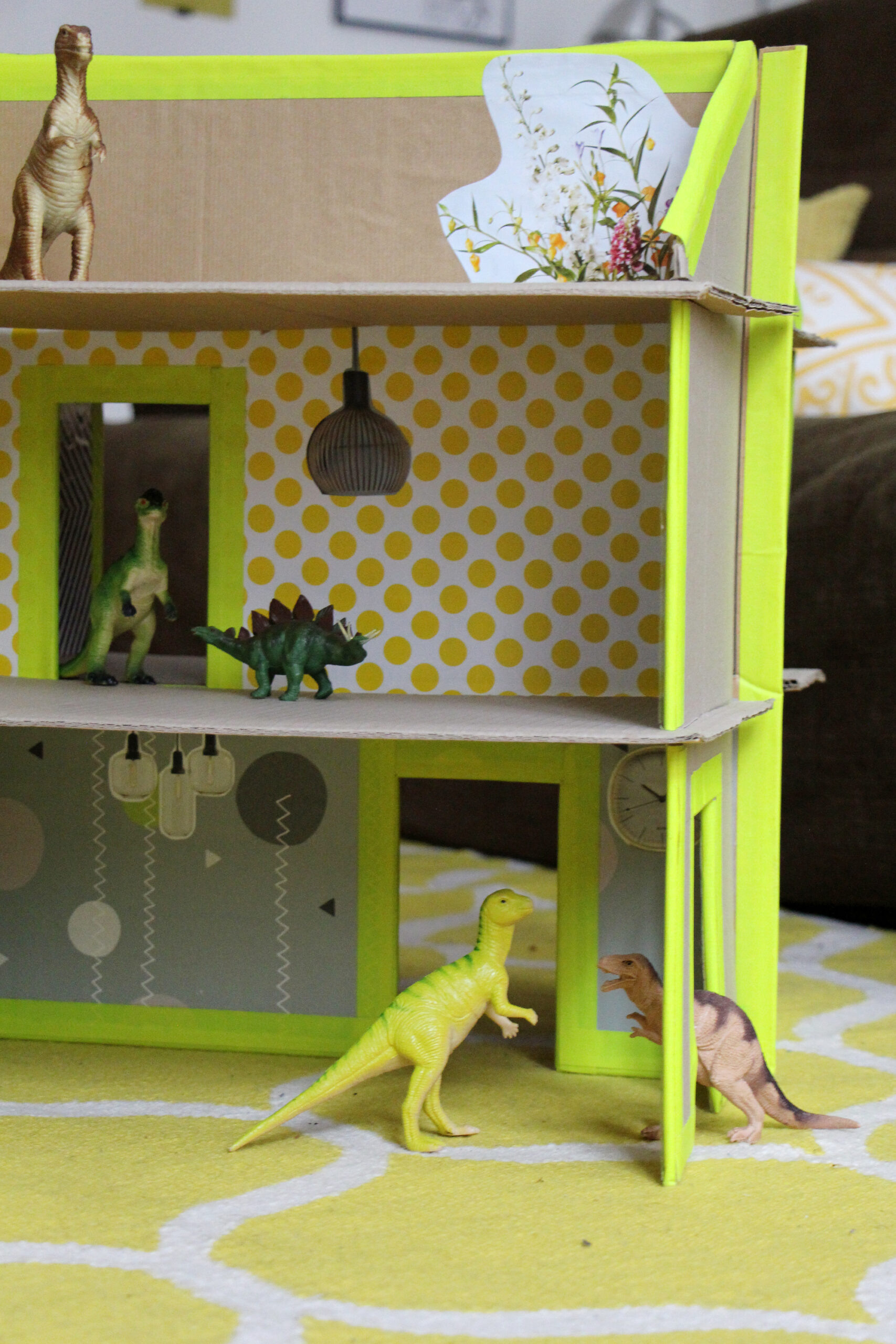 Slotted Cardboard Dinohouse (or Dollhouse) – The Bear & The Fox