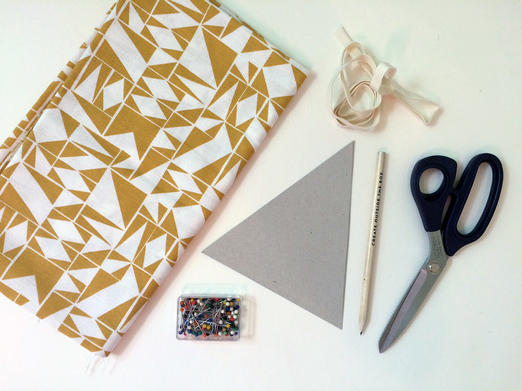 diy bunting step 1 – The Bear & The Fox