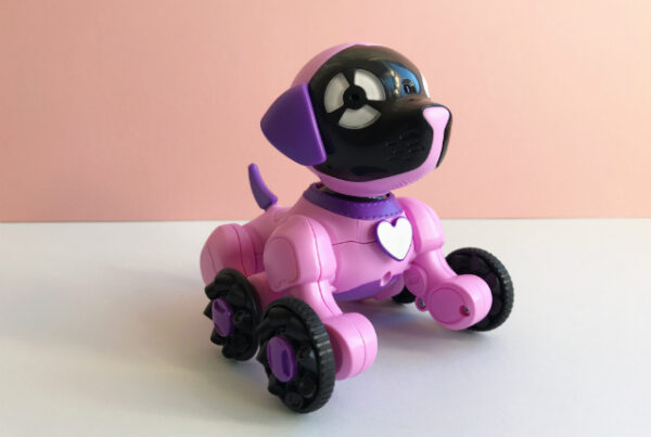 REVIEW: WowWee “Chippies” Robot Dog [AD] – The Bear & The Fox