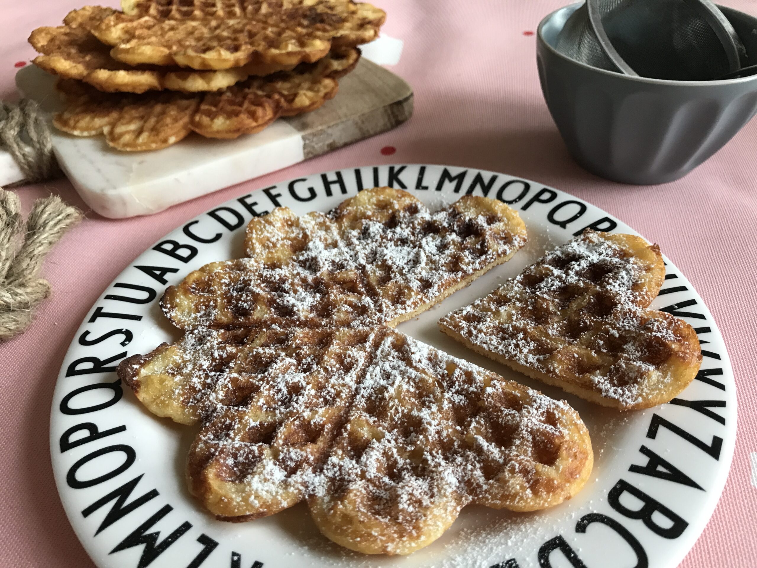 Crispy Vanilla Heart Waffles – The Bear & The Fox