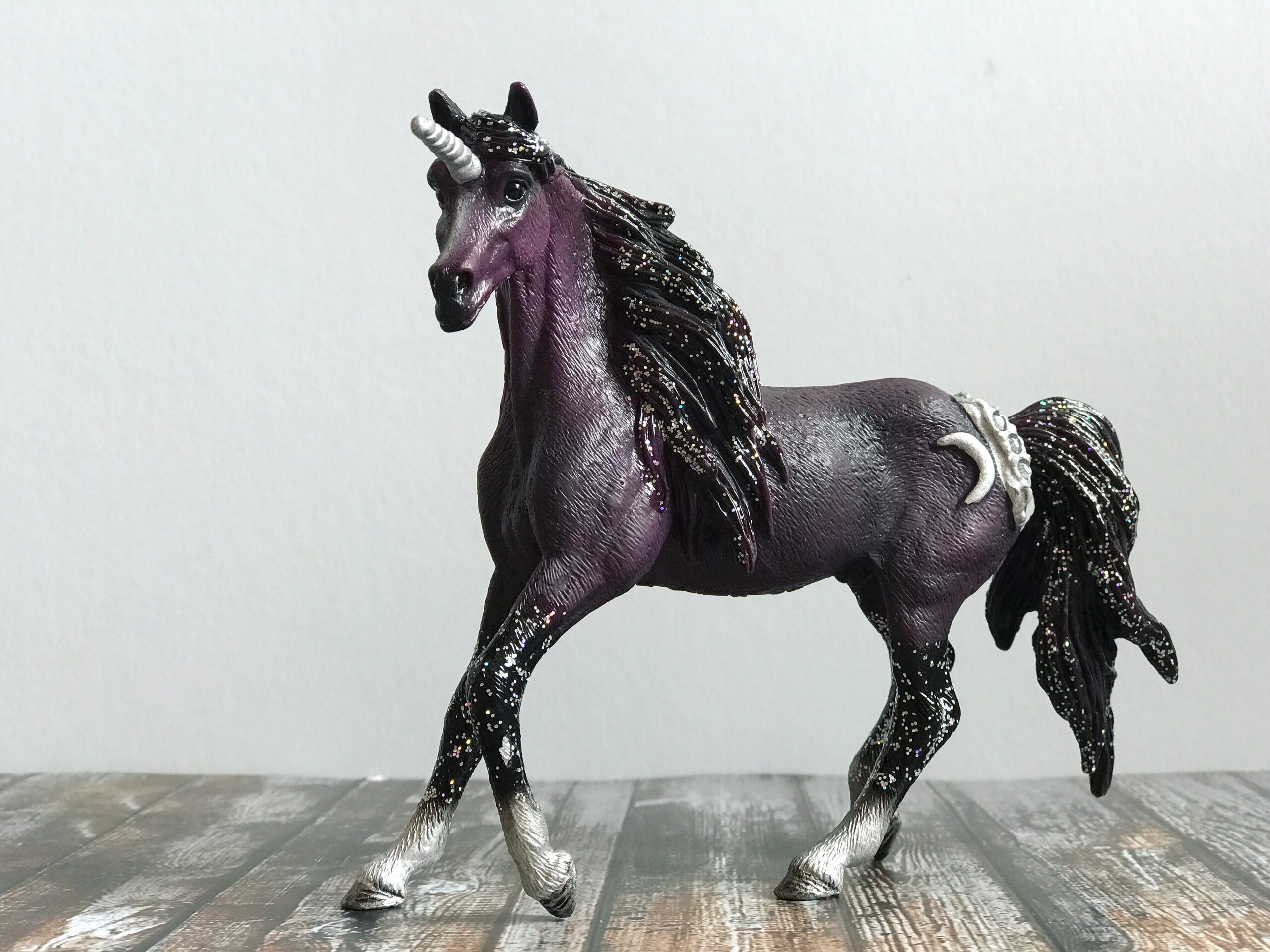 Schleich Bayala Moon Unicorn Stallion – The Bear & The Fox