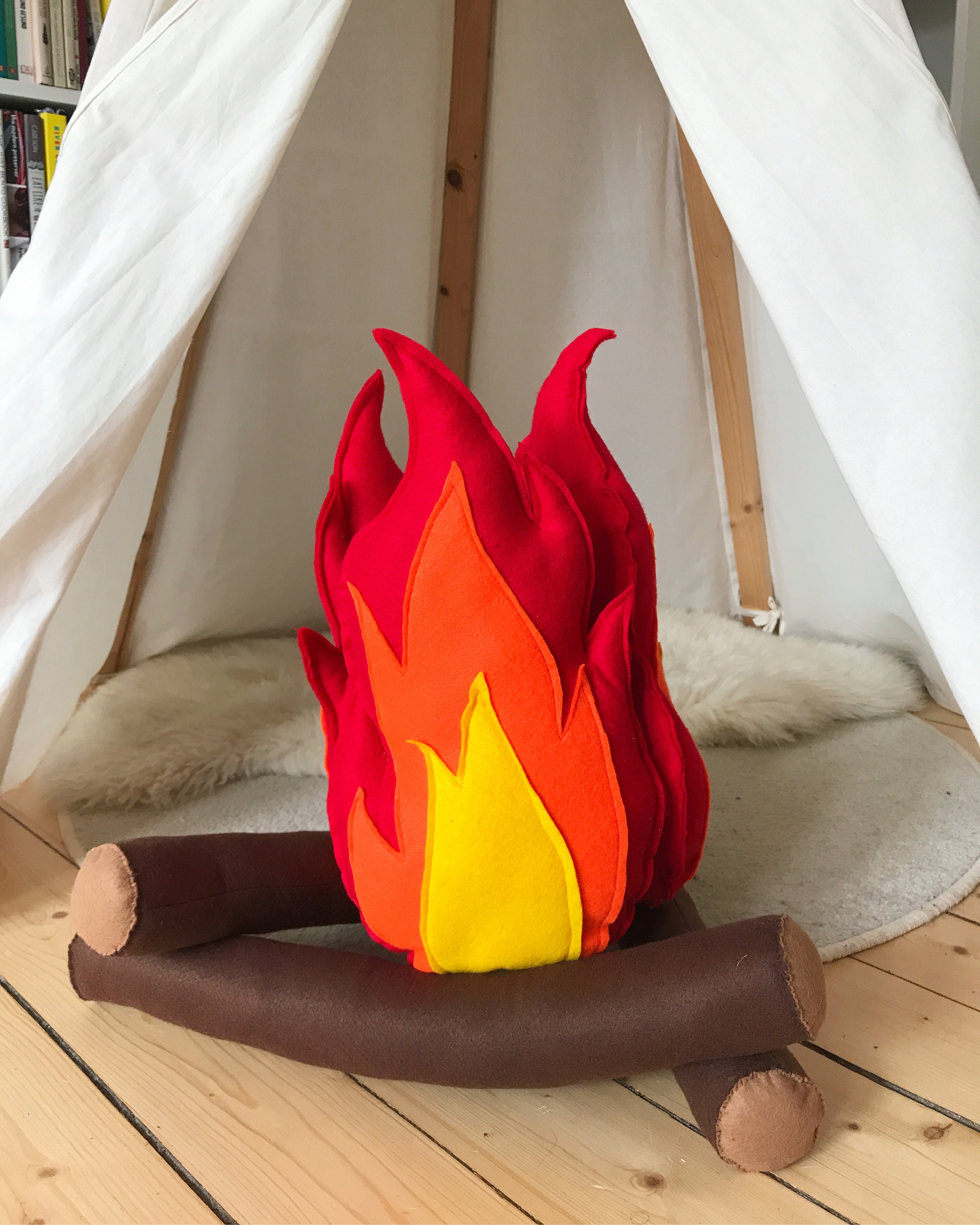Diy Felt Campfire The Bear And The Fox