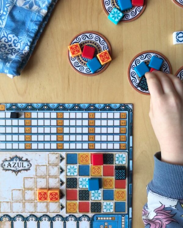 Azul board game choosing tiles – The Bear & The Fox