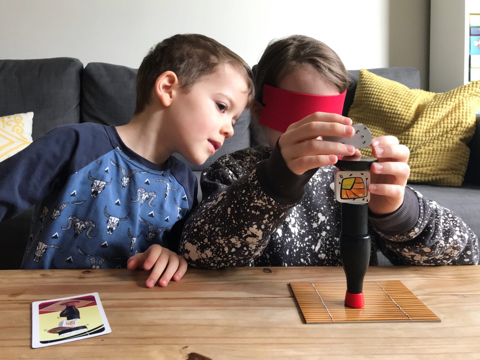 Review: Maki Stack Game [AD] – The Bear & The Fox