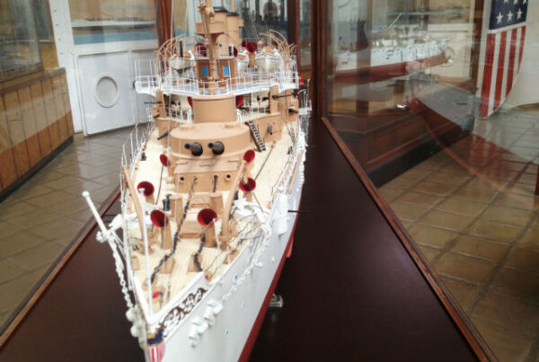 {USA} The National Museum of the U.S. Navy – The Bear & The Fox