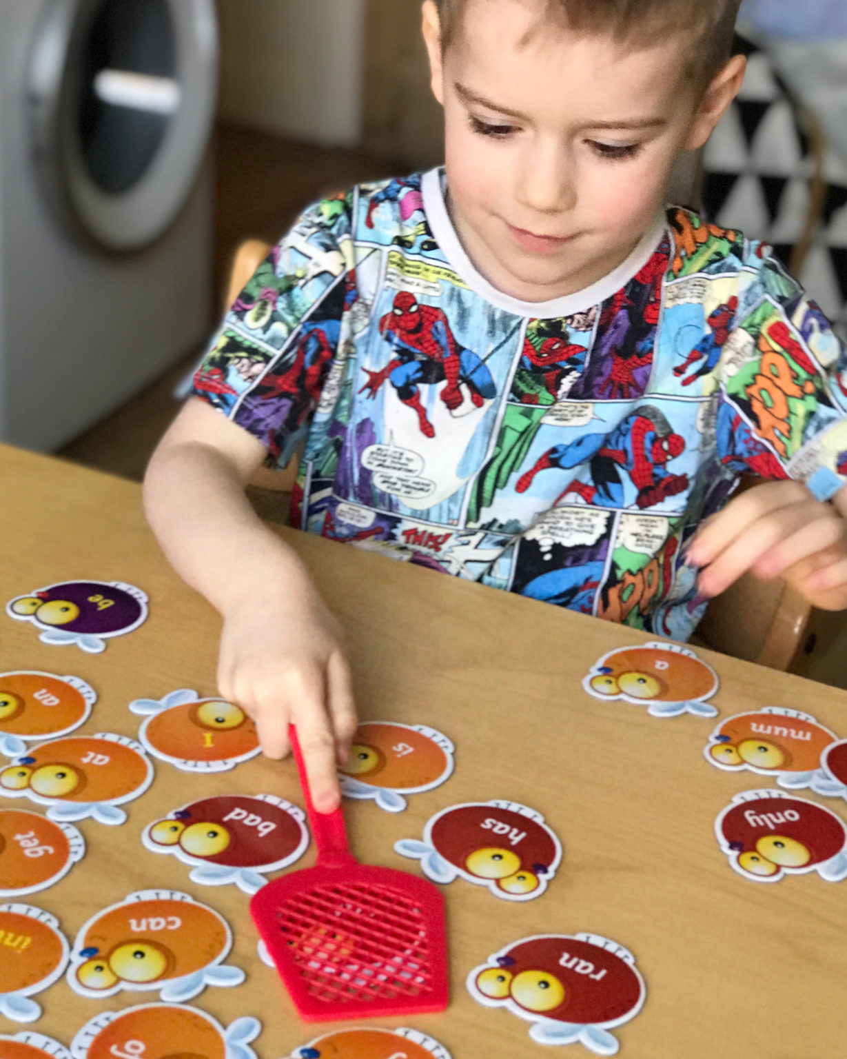 Review: Sight Word Swat! Game [AD] – The Bear & The Fox