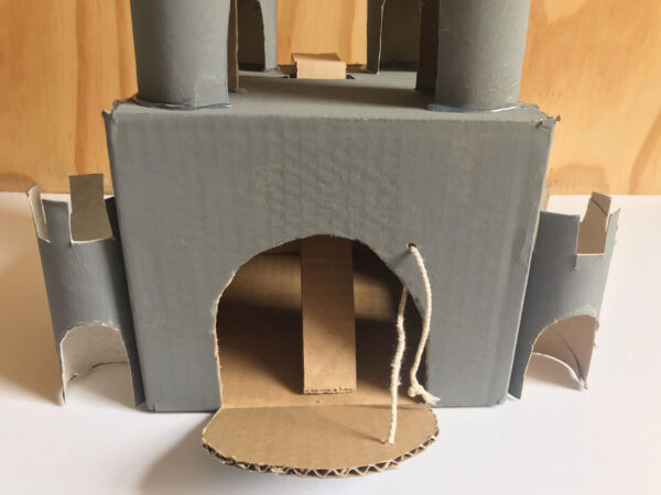 DIY Recycled Toilet Roll Castle – The Bear & The Fox