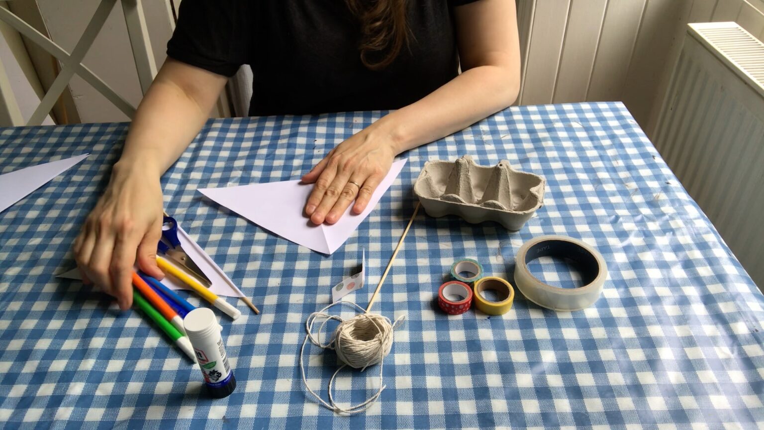 Recycled Egg Carton Boats – The Bear & The Fox