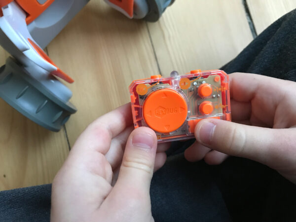 Review: Hexbug MoBots Fetch [AD] – The Bear & The Fox