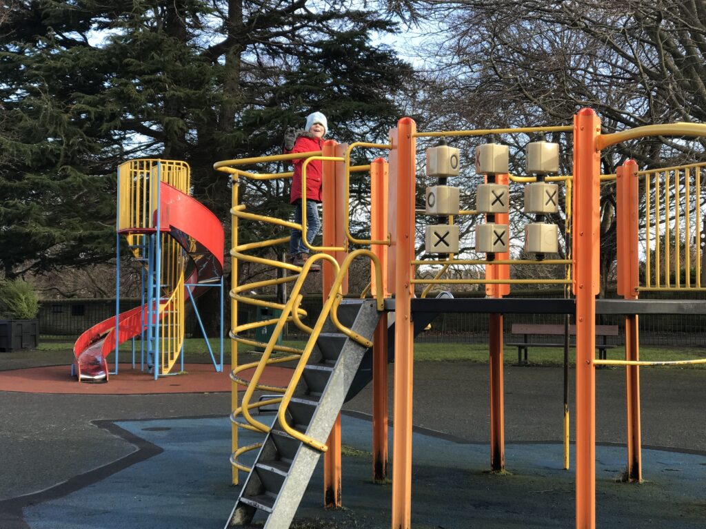 {Edinburgh} Morningside Park Playground – The Bear & The Fox