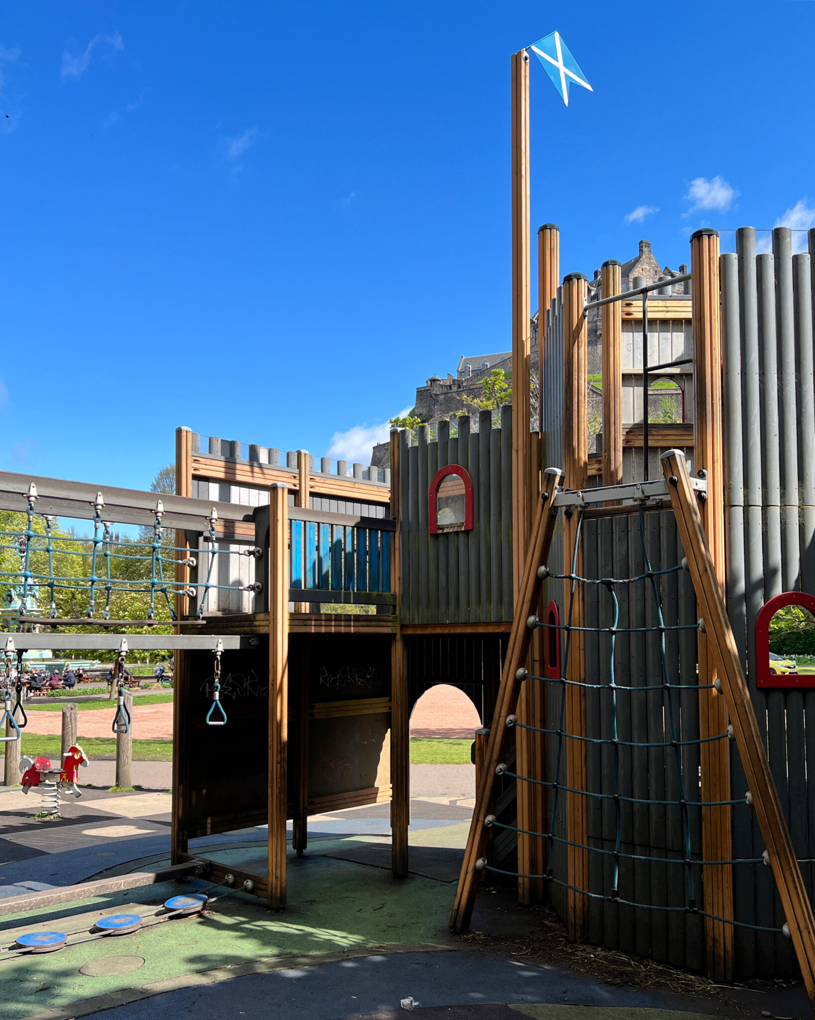 {Edinburgh} Princes Street Gardens Playground – The Bear & The Fox