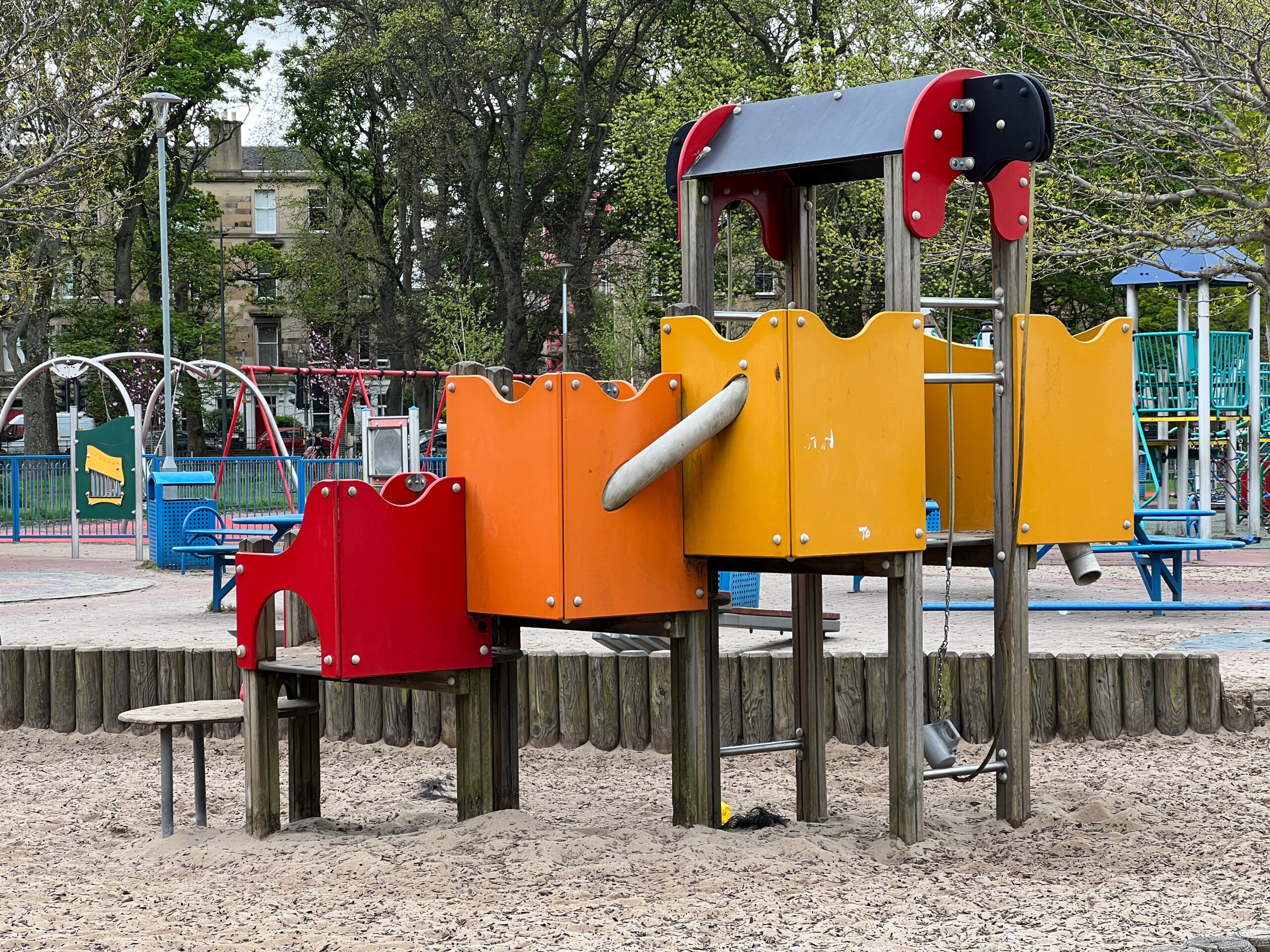 {Edinburgh} Fun for all ages at East Meadows Playpark – The Bear & The Fox