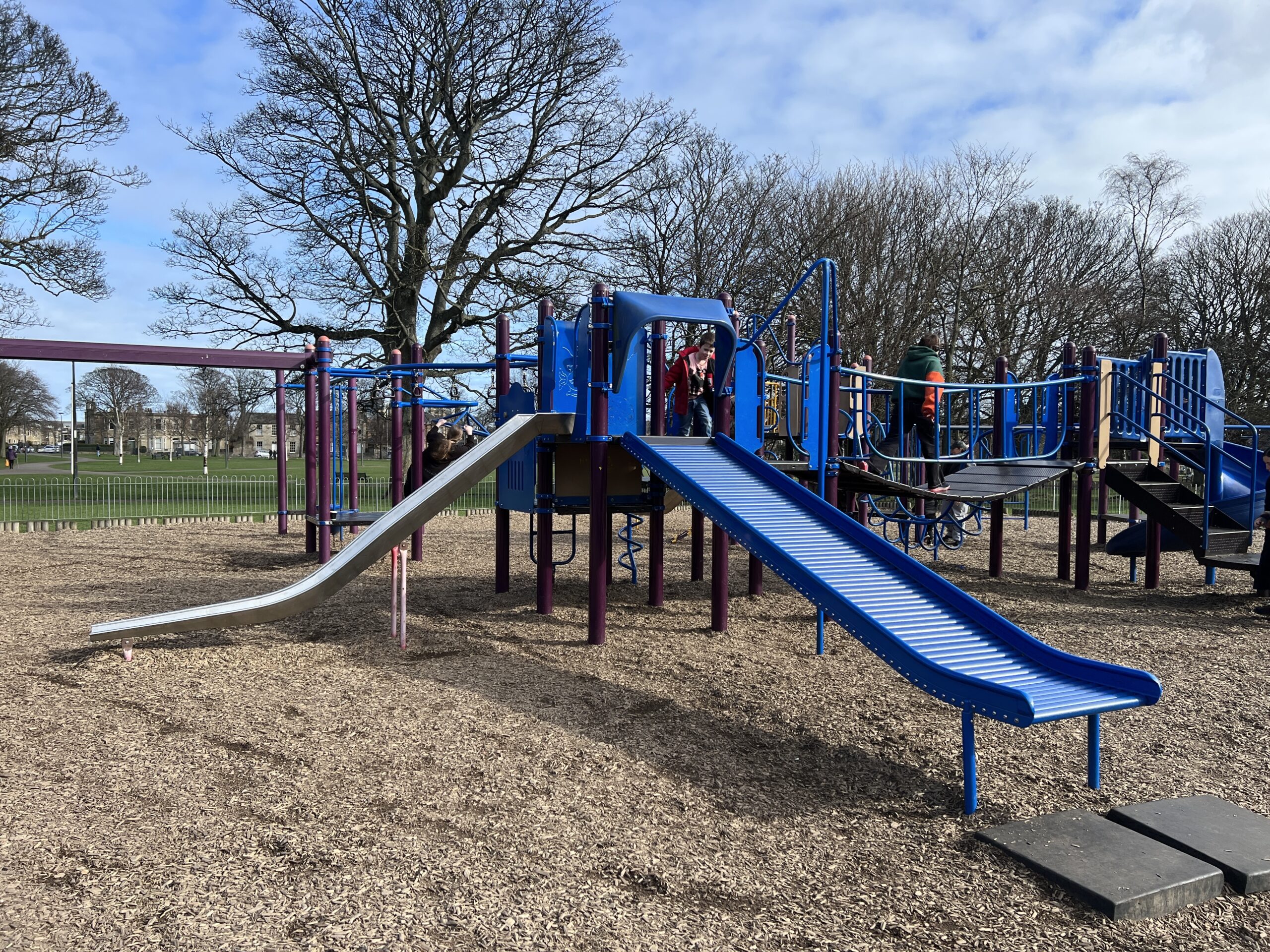 {Edinburgh} Victoria Park Playground – The Bear & The Fox