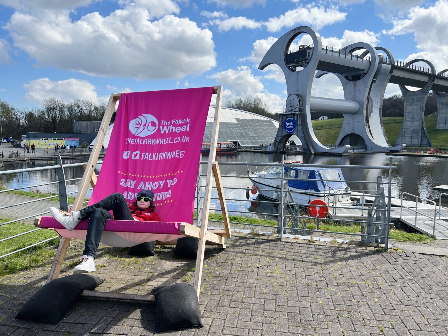 {Scotland} An Uplifting Day Out at the Falkirk Wheel – The Bear & The Fox
