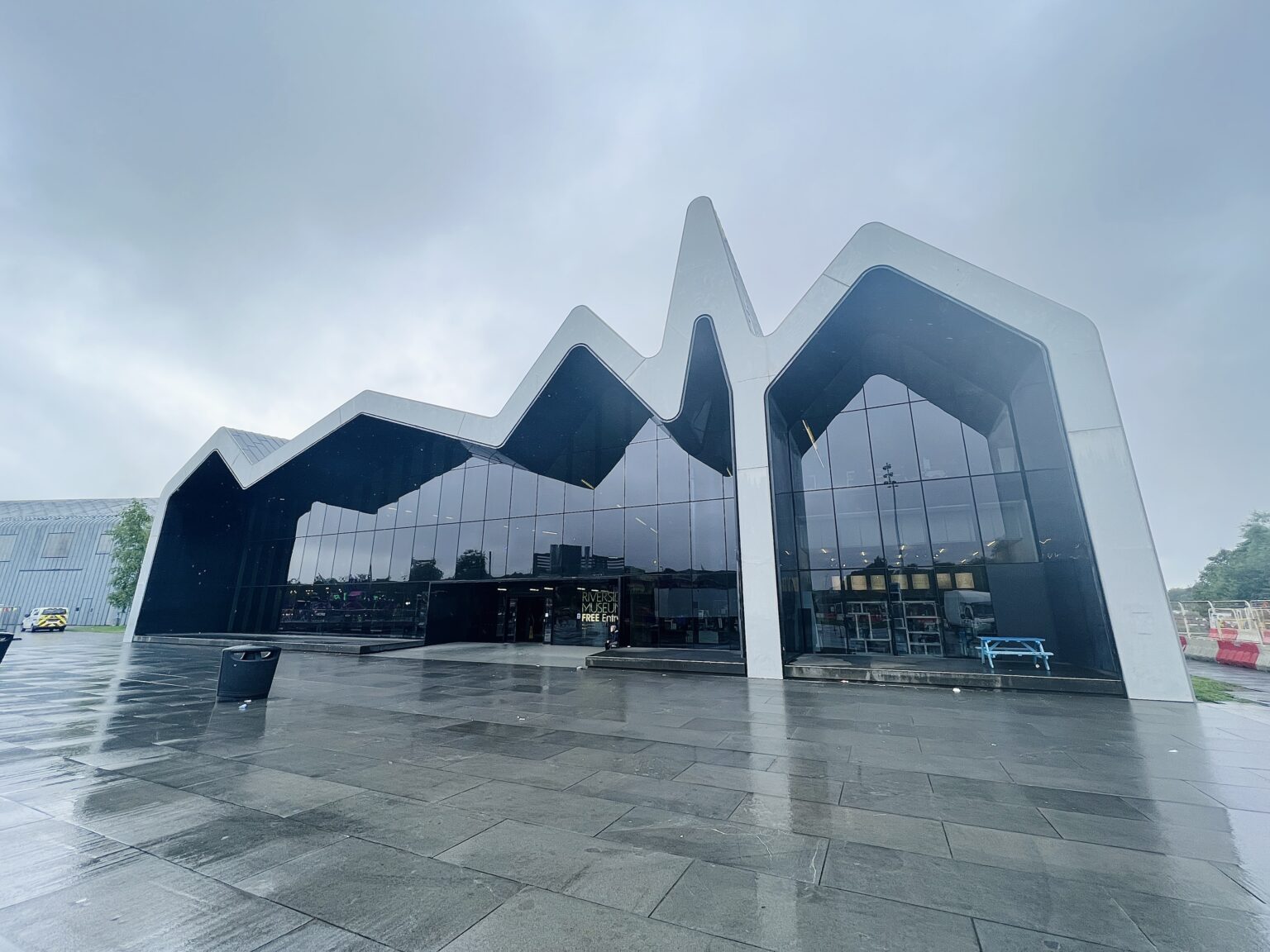 {Scotland} Riverside Museum & the Tall Ship Glenlee – The Bear & The Fox