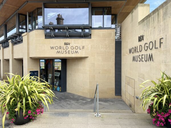 {Scotland} R&A World Golf Museum – The Bear & The Fox
