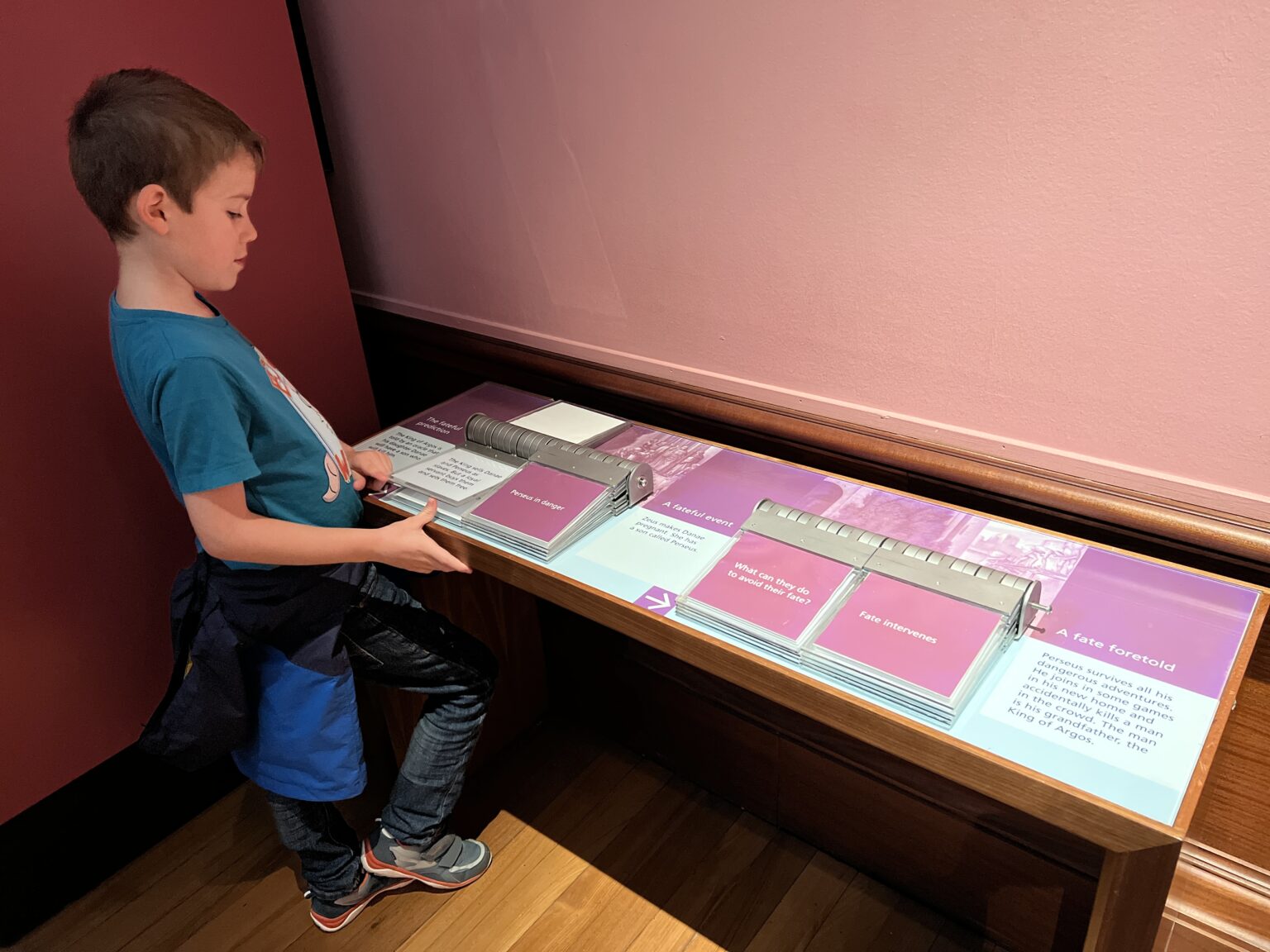 {Scotland} Kelvingrove Art Gallery & Museum with Kids – The Bear & The Fox