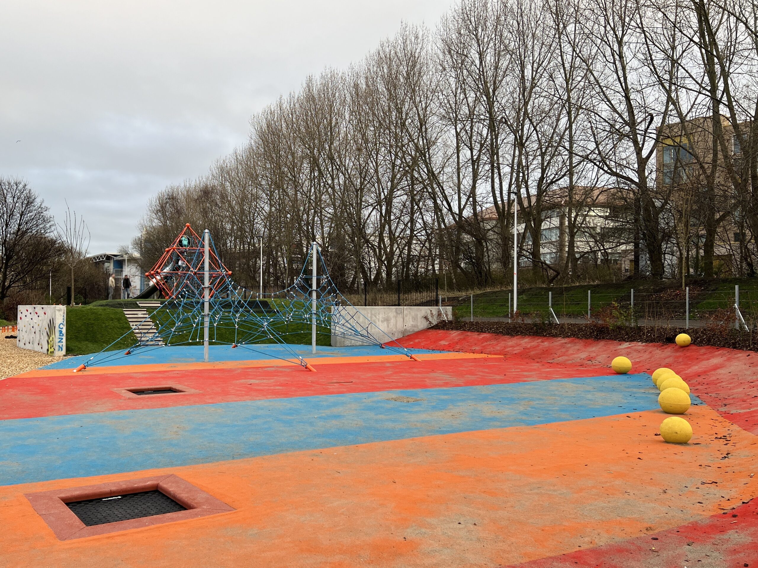 {Edinburgh} Dalry Community Park – The Bear & The Fox