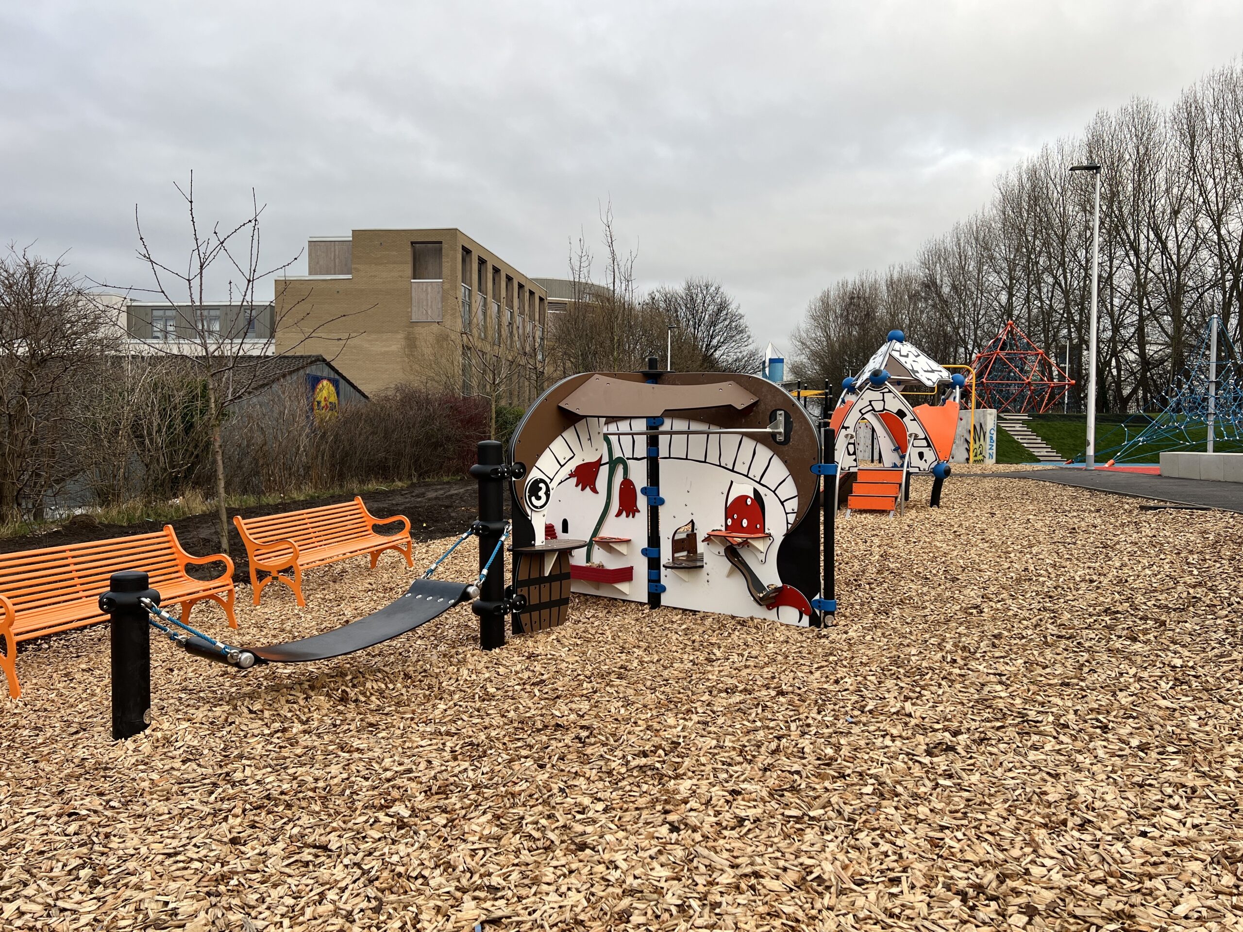 {Edinburgh} Dalry Community Park – The Bear & The Fox